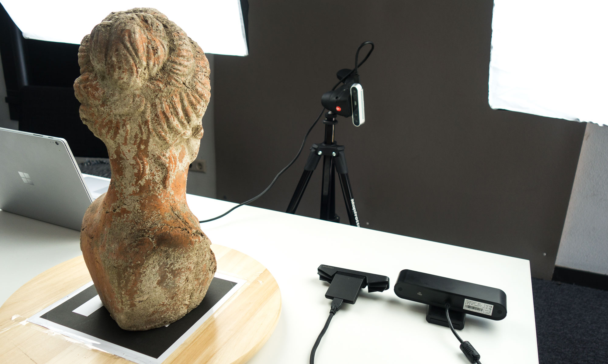 Review: RealSense D415 vs. SR300 vs. Orbbec Astra S - 3D Scan Expert