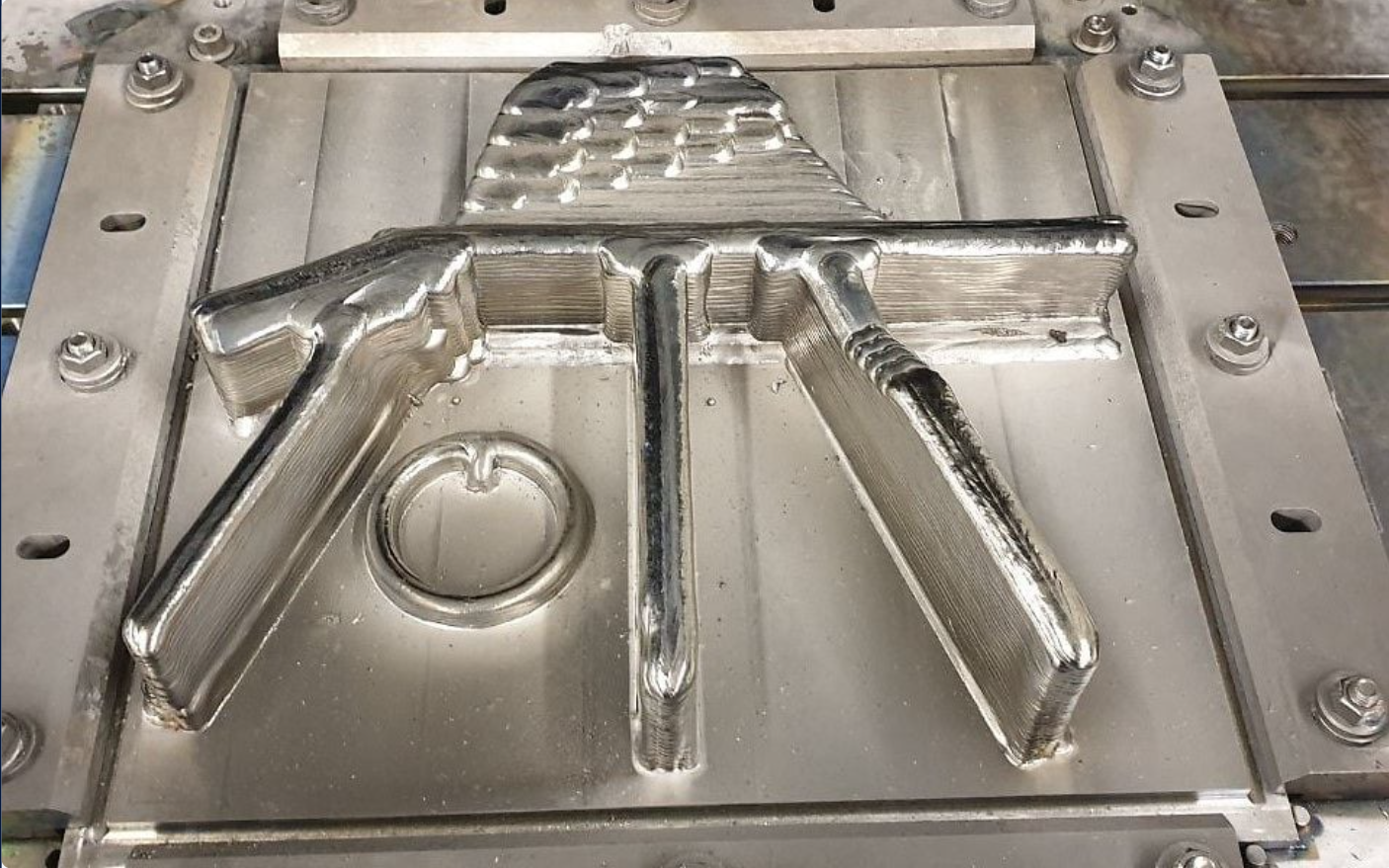 Airbus scales up titanium 3D printing for manufacturing aircraft parts ...