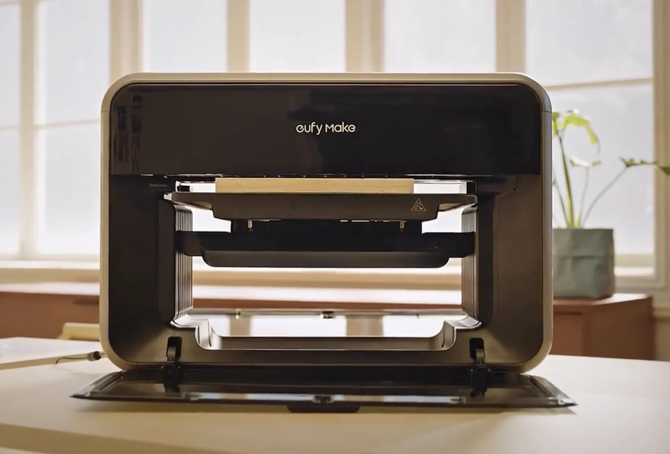 eufyMake unveils E1, personal 3D-texture UV printer, on Kickstarter ...