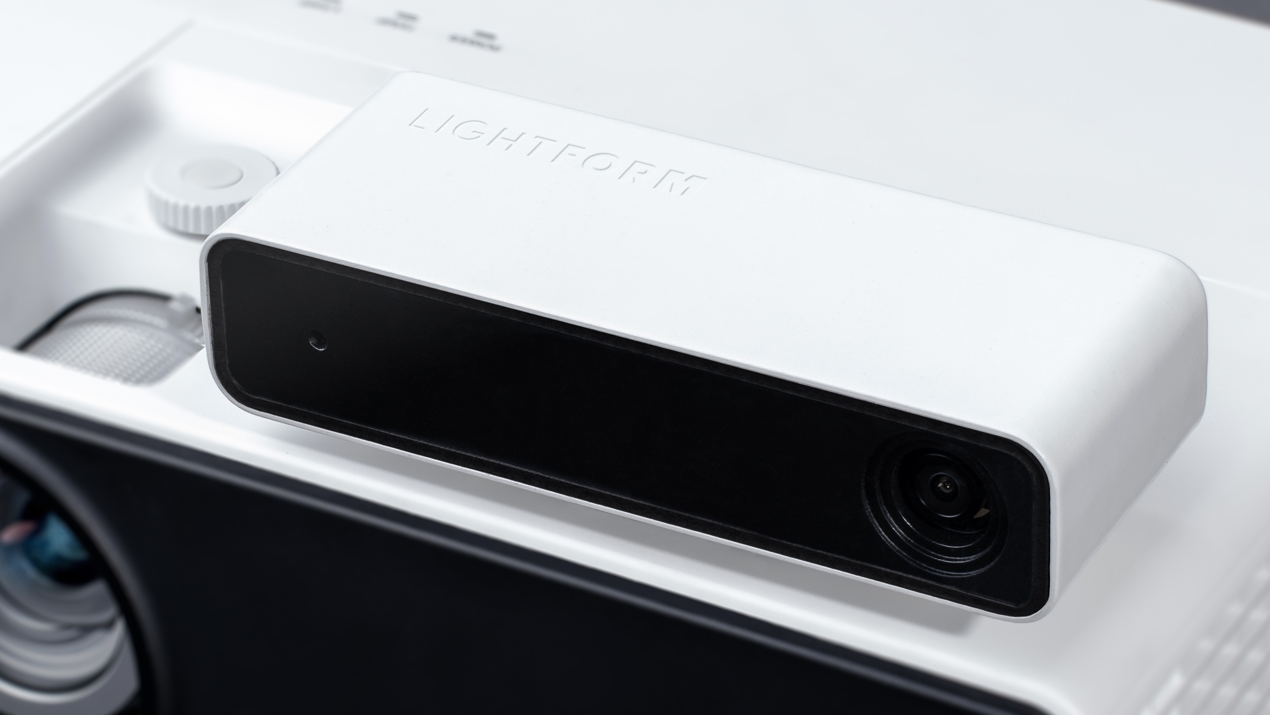 Lightform turns your beamer into an AR projector — and a 3D Scanner ...